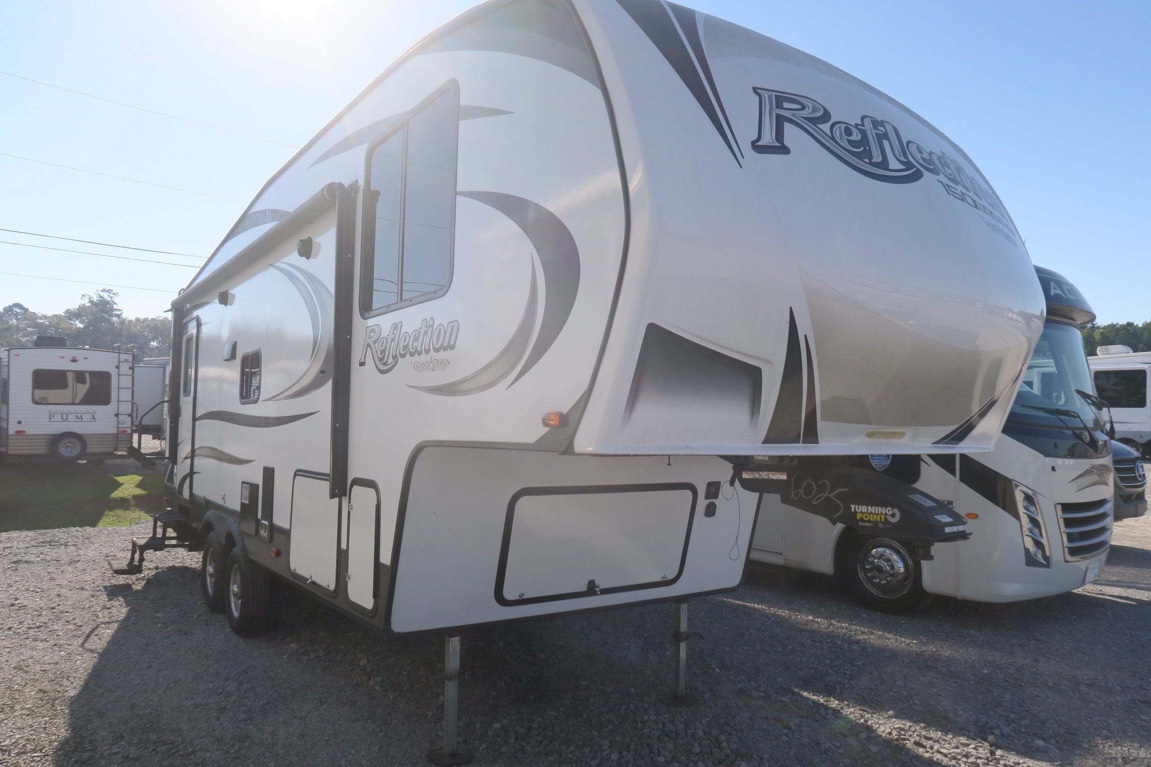 USED 2018 REFLECTION 230RL - Overview | Berryland Campers