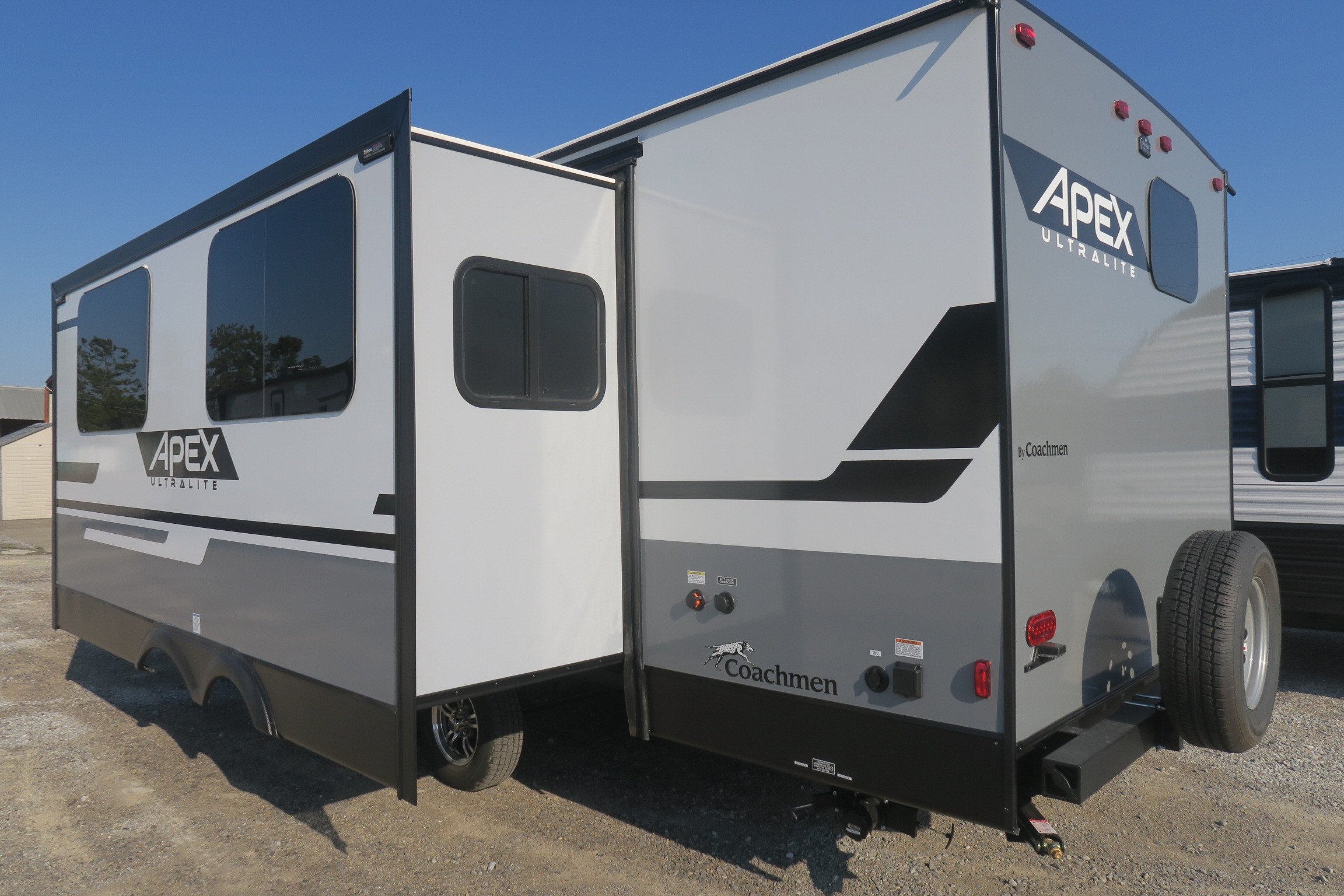 NEW 2023 APEX 265RBSS - Overview | Berryland Campers