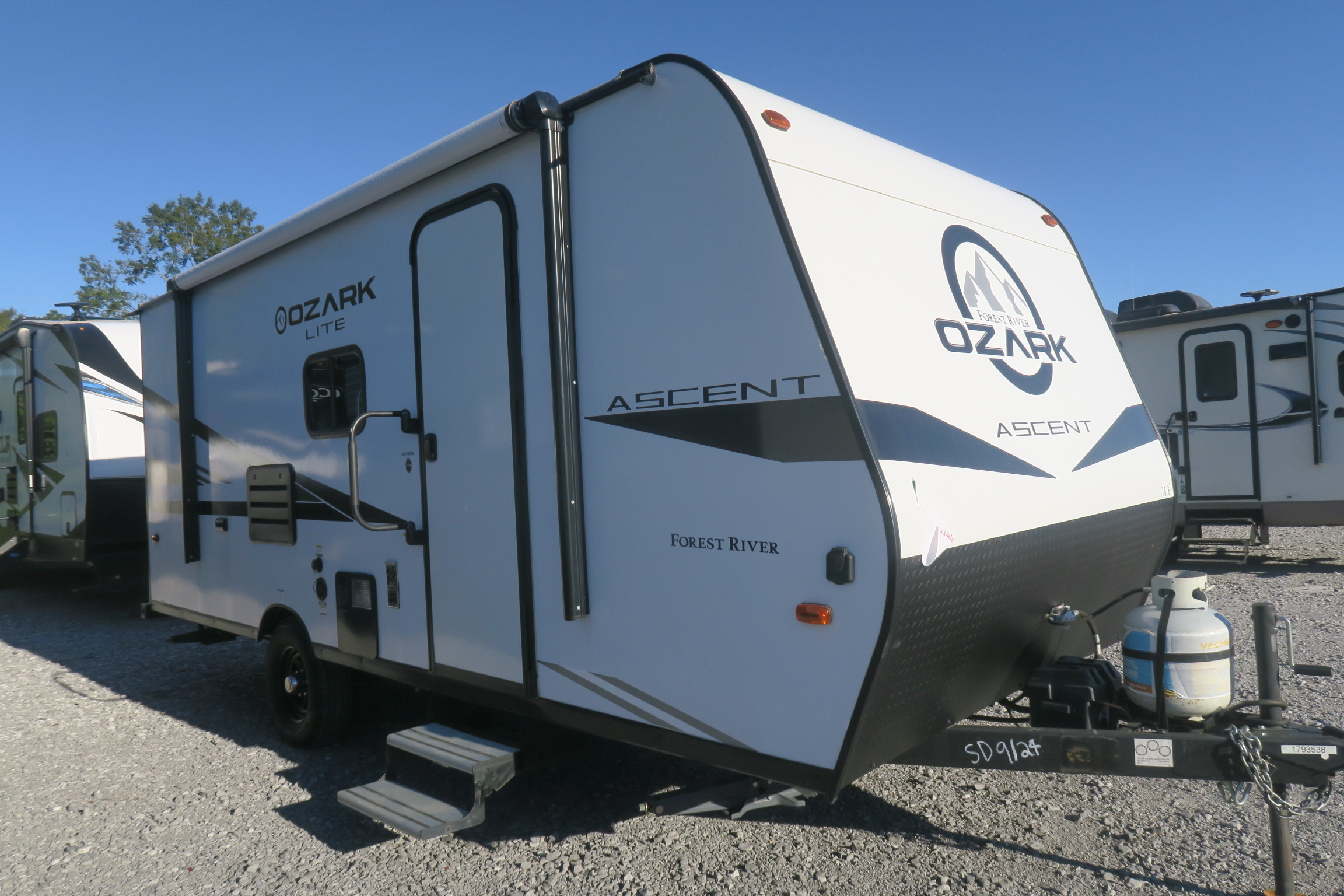 USED 2021 OZARK ACCENT 1650BHX - Overview | Berryland Campers