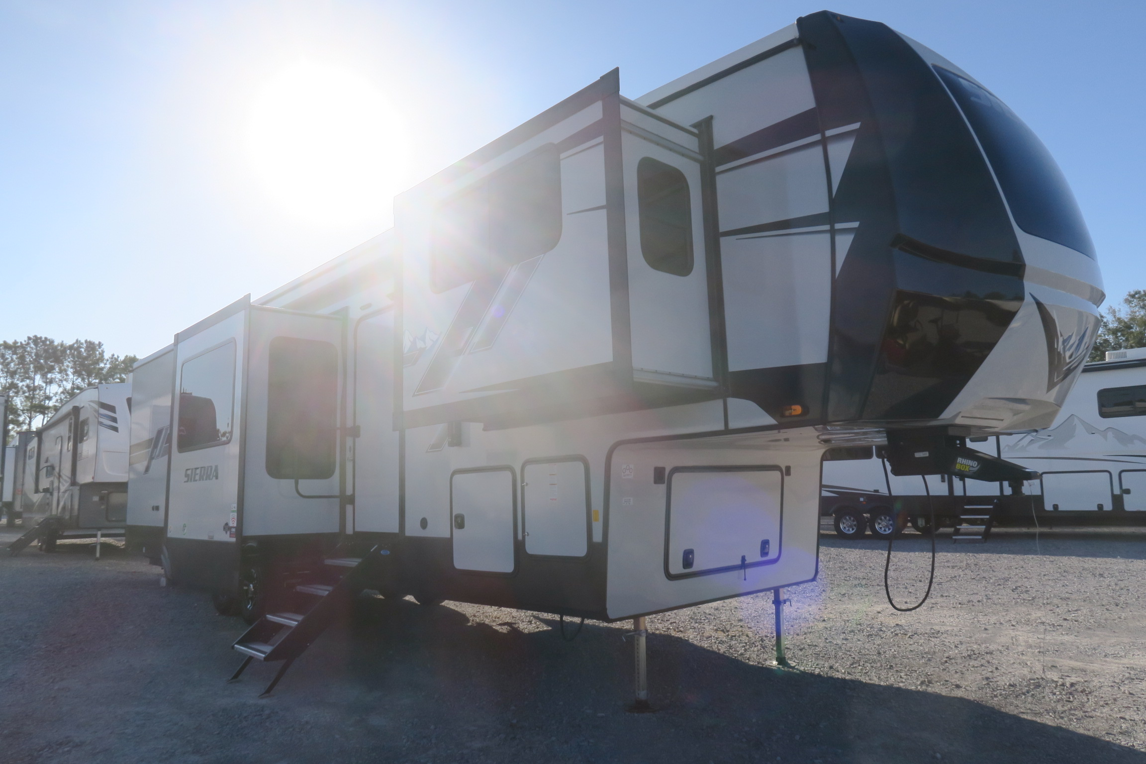 NEW 2023 SIERRA 3990FL - Overview | Berryland Campers