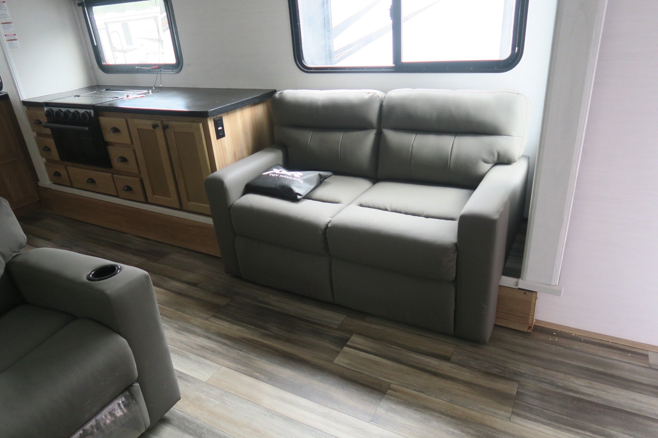 NEW 2023 XLR NITRO 407 - Overview | Berryland Campers