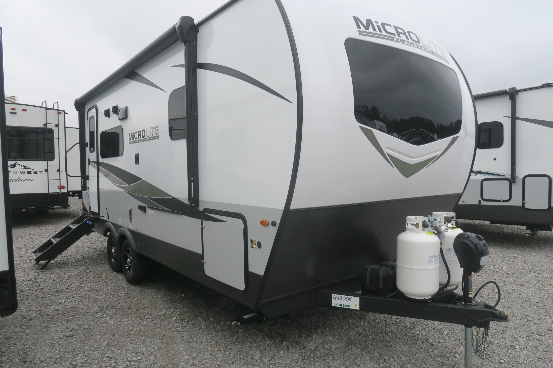 NEW 2023 FLAGSTAFF MICRO LITE 22FBS - Overview | Berryland Campers