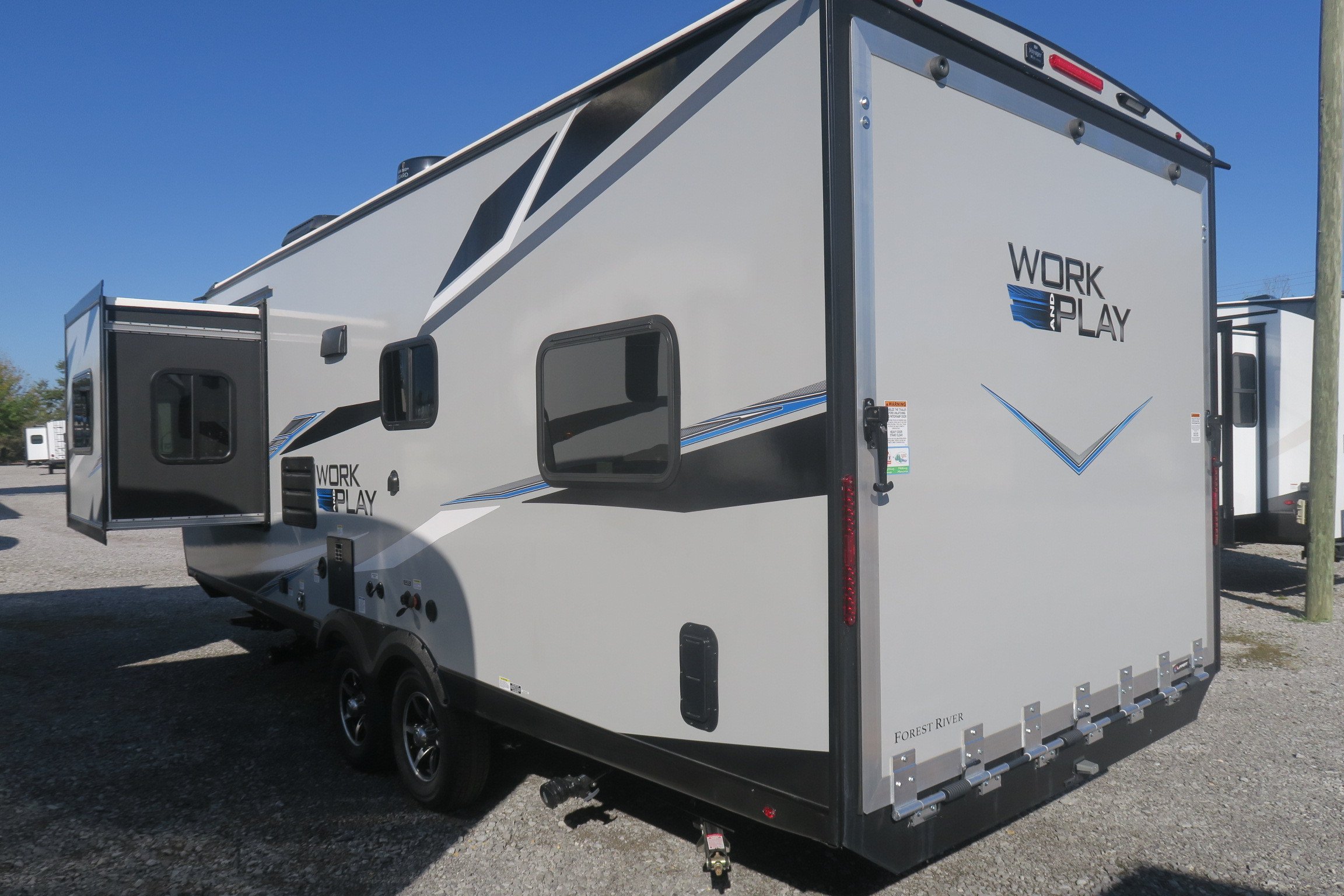 NEW 2023 WORK AND PLAY 21LT - Overview | Berryland Campers