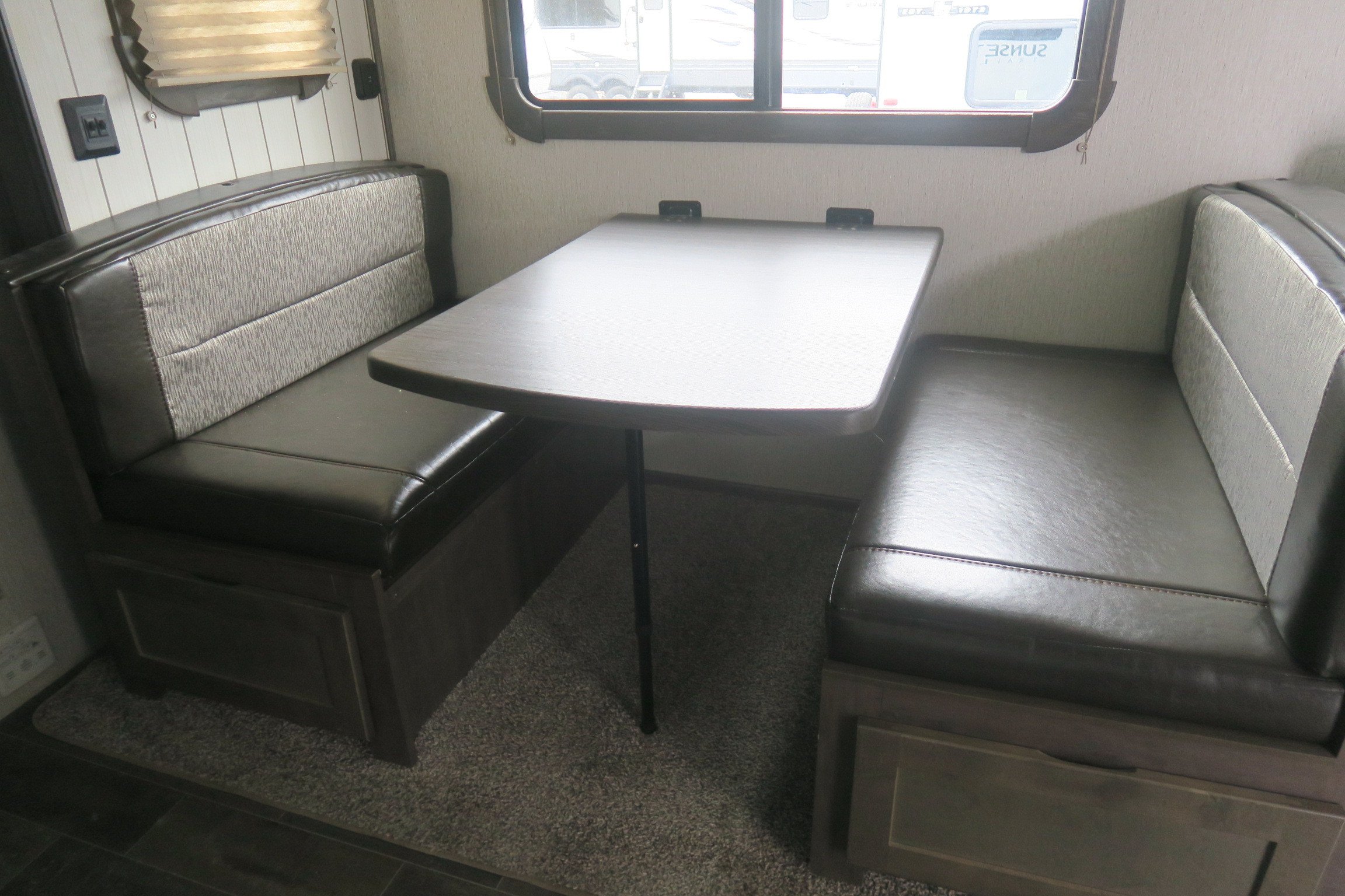 USED 2019 SUNSET TRAIL 253 RB SUPER LITE - Overview | Berryland Campers