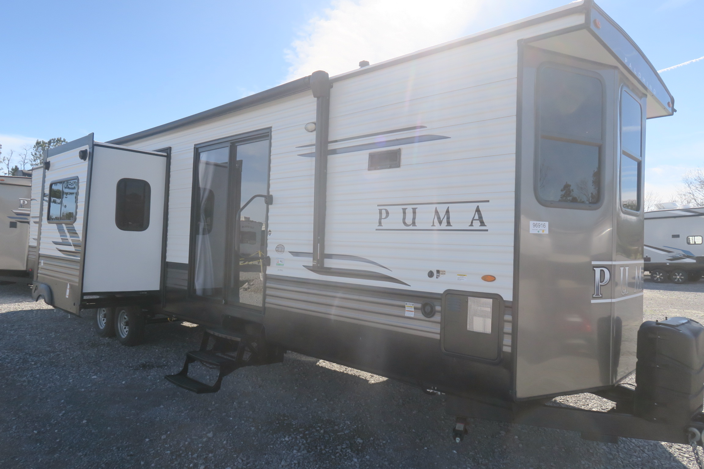 NEW 2022 PUMA DESTINATION 39FKL - Overview | Berryland Campers