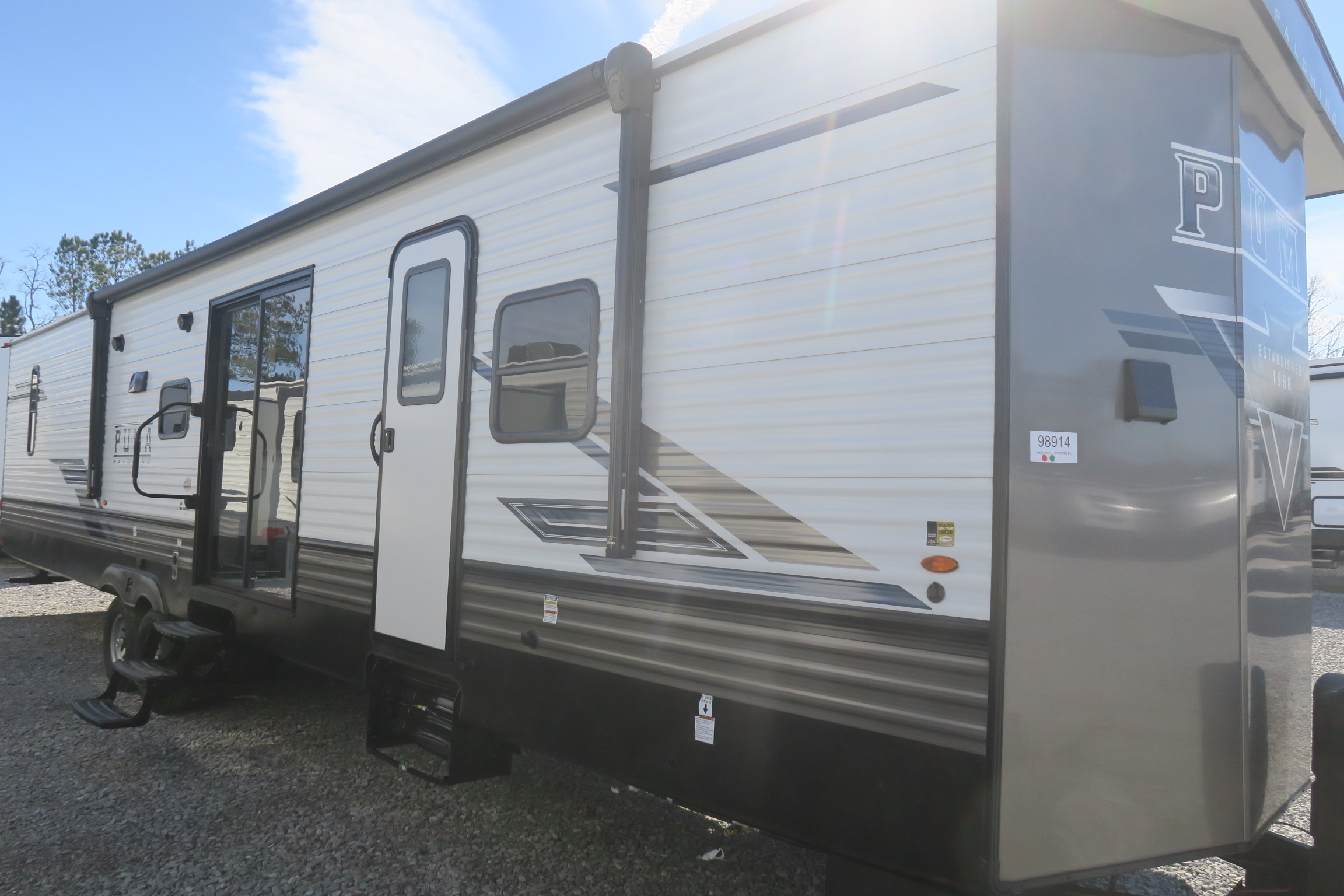 NEW 2023 PUMA DESTINATION 39DBT - Overview | Berryland Campers