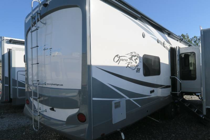 NEW 2018 OPEN RANGE 3X 387RBS - Overview | Berryland Campers
