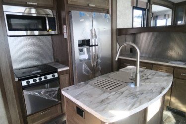 NEW 2018 OPEN RANGE 3X 387RBS - Overview | Berryland Campers