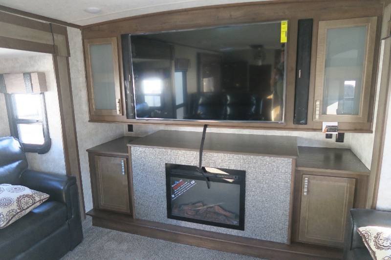 NEW 2018 OPEN RANGE 3X 387RBS - Overview | Berryland Campers