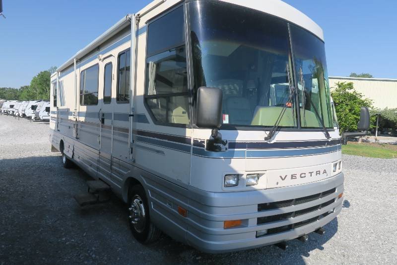 USED 1993 VECTRA 34 - Overview | Berryland Campers