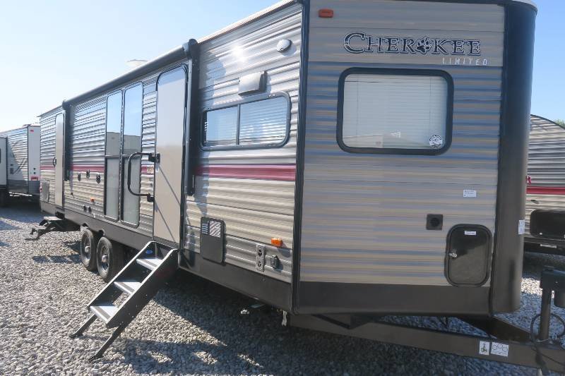 NEW 2019 CHEROKEE 274VFK - Overview | Berryland Campers