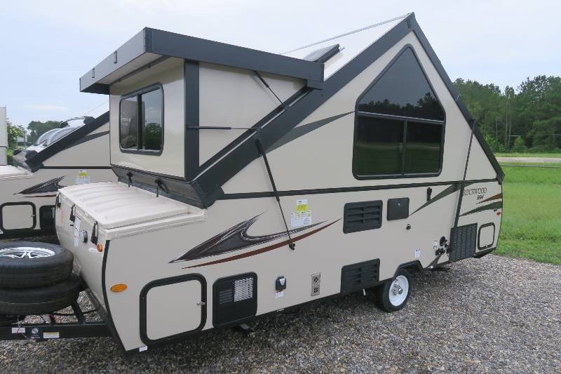 NEW 2019 ROCKWOOD HARD SIDE POP-UP 213HW - Overview | Berryland Campers