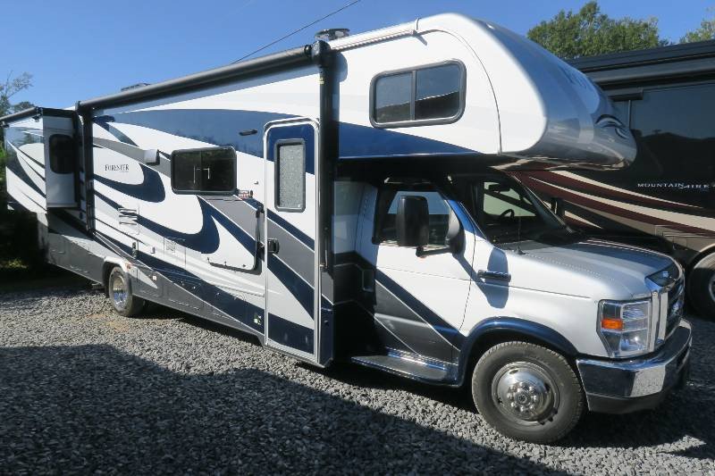 NEW 2018 FOREST RIVER FORESTER 3011DSF - Overview | Berryland Campers