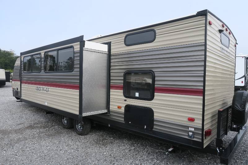 NEW 2018 FOREST RIVER CHEROKEE 29TE - Overview | Berryland Campers