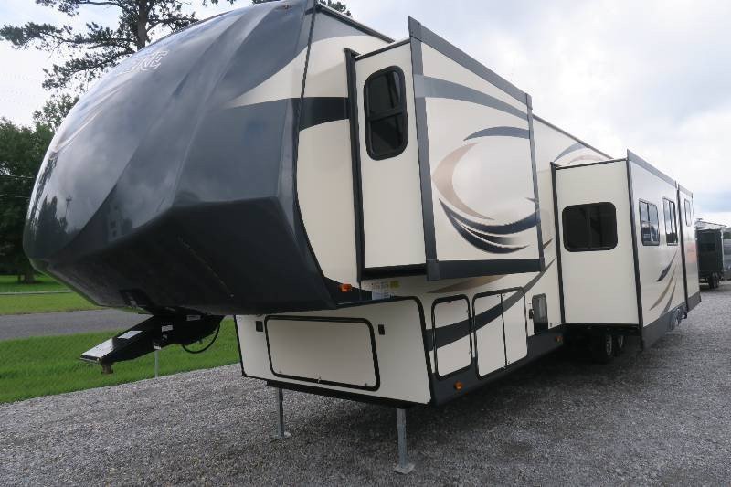 NEW 2018 FOREST RIVER SALEM HEMISPHERE LITE 356QB - Overview ...