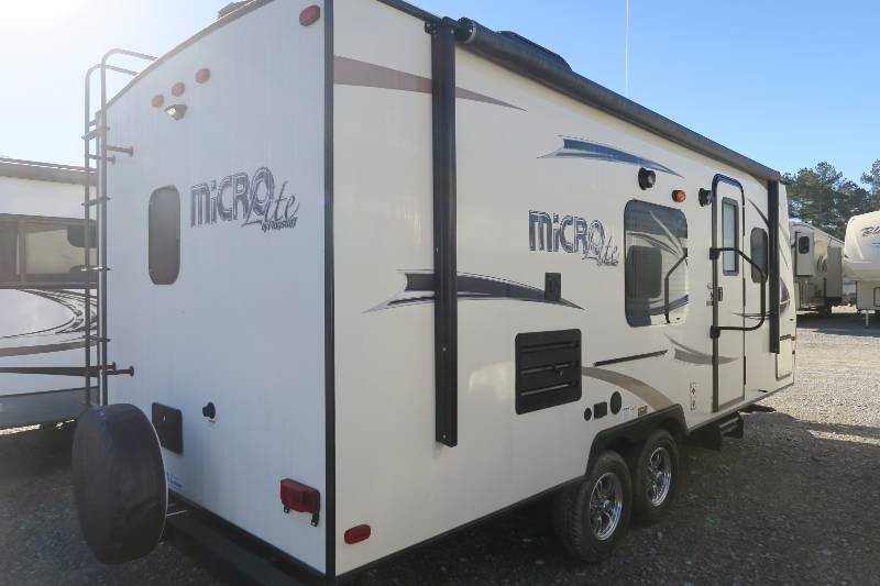 NEW 2018 FOREST RIVER MICRO-LITE BY FLAGSTAFF 23LB - Overview ...