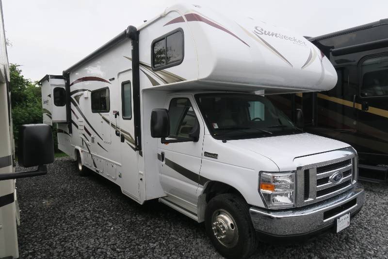 USED 2017 FOREST RIVER SUNSEEKER 3010DS - Overview | Berryland Campers