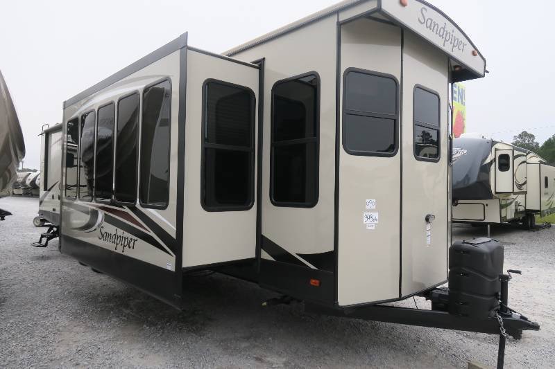 NEW 2017 FOREST RIVER SANDPIPER 401FLX - Overview | Berryland Campers