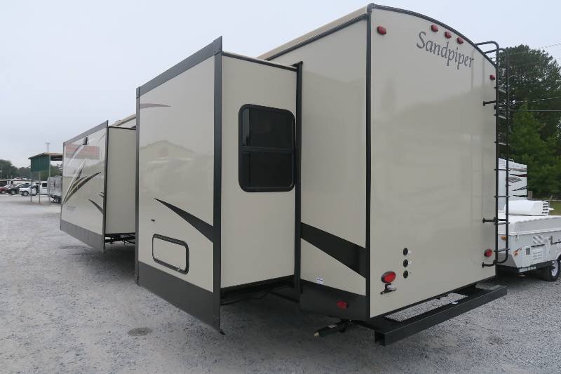 NEW 2017 FOREST RIVER SANDPIPER 401FLX - Overview | Berryland Campers