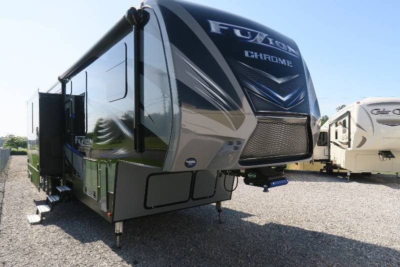 NEW 2017 KEYSTONE FUZION 414 - Overview | Berryland Campers