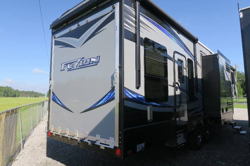 NEW 2017 KEYSTONE FUZION 345 - Overview | Berryland Campers