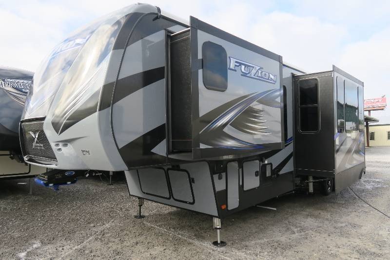 NEW 2017 KEYSTONE FUZION 38417 - Overview | Berryland Campers