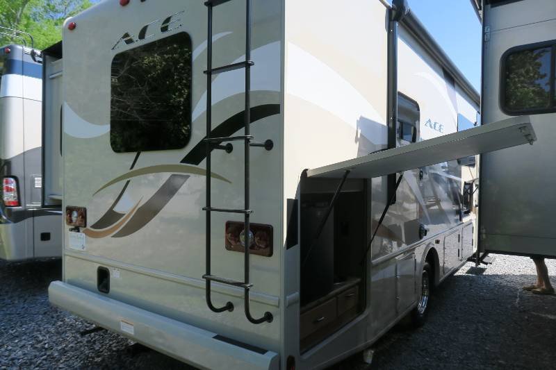 NEW 2017 THOR ACE 29.4 - Overview | Berryland Campers