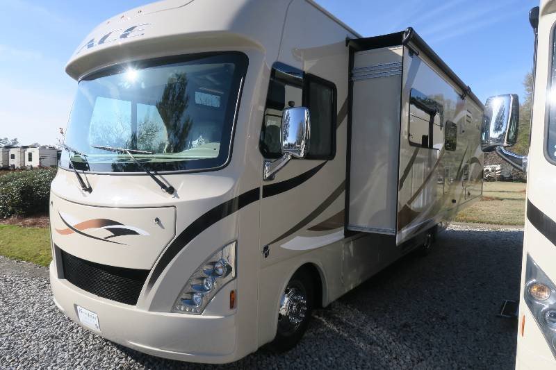 NEW 2017 THOR ACE 29.3 - Overview | Berryland Campers