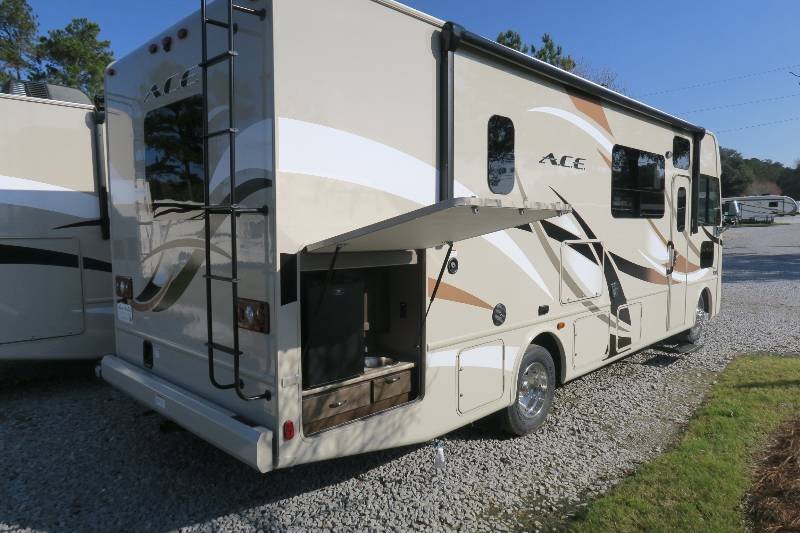 NEW 2017 THOR ACE 29.3 - Overview | Berryland Campers