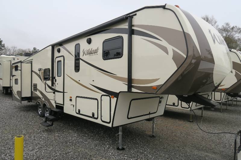 NEW 2016 FOREST RIVER WILDCAT 31SAX - Overview | Berryland Campers