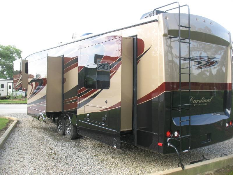 NEW 2016 FOREST RIVER CARDINAL 3825FL - Overview | Berryland Campers