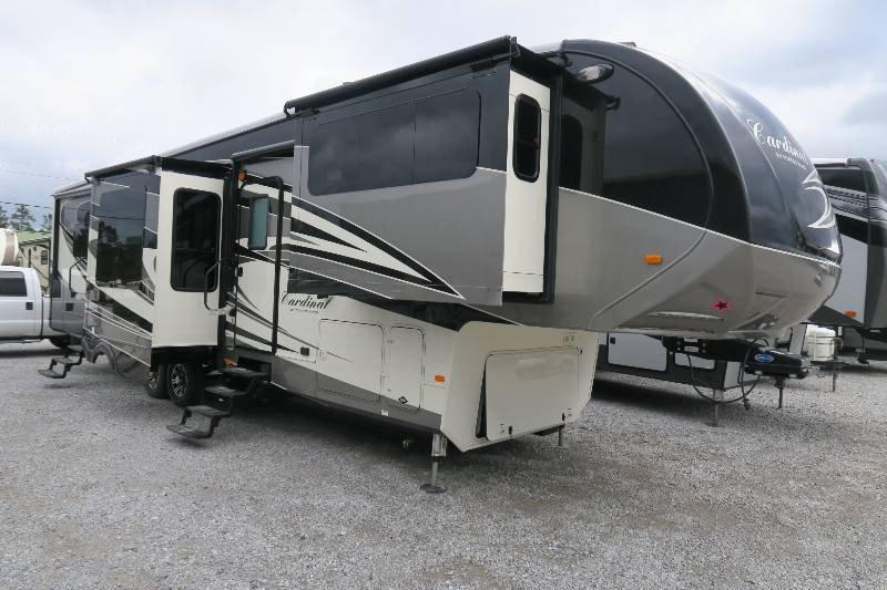 NEW 2016 FOREST RIVER CARDINAL 3825FL - Overview | Berryland Campers