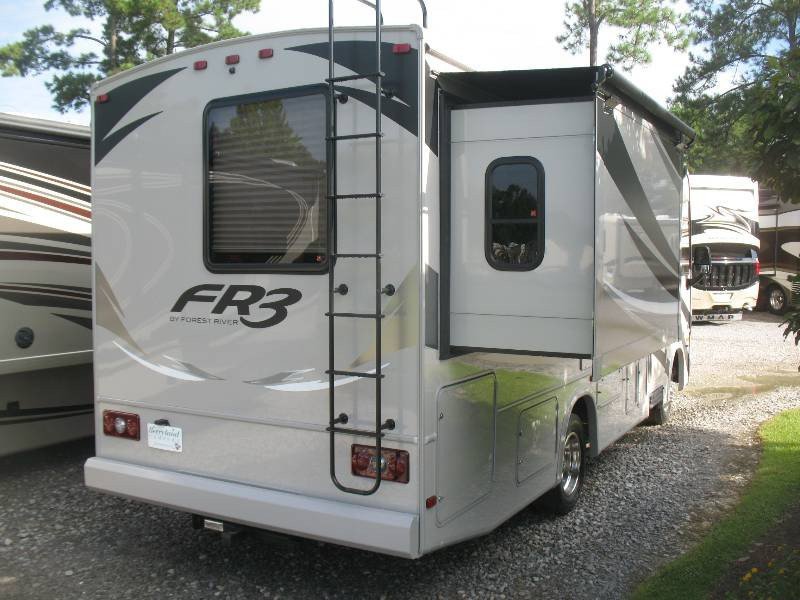 NEW 2016 FOREST RIVER FR3 25DS - Overview | Berryland Campers
