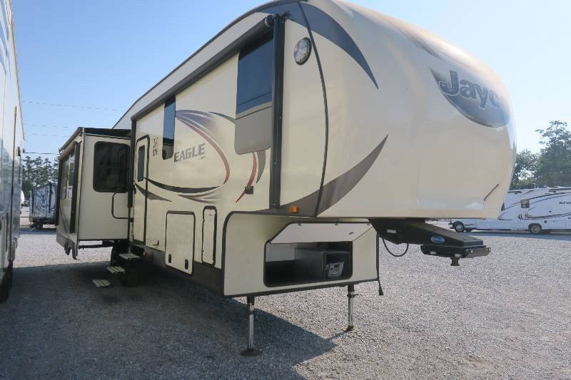USED 2016 JAYCO EAGLE 321RSTS - Overview | Berryland Campers