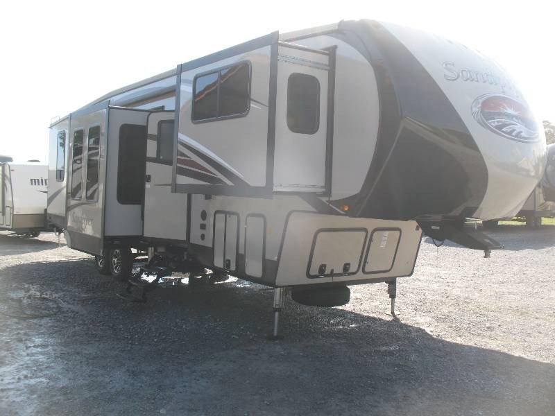 NEW 2016 FOREST RIVER SANDPIPER 377FLIK - Overview | Berryland Campers