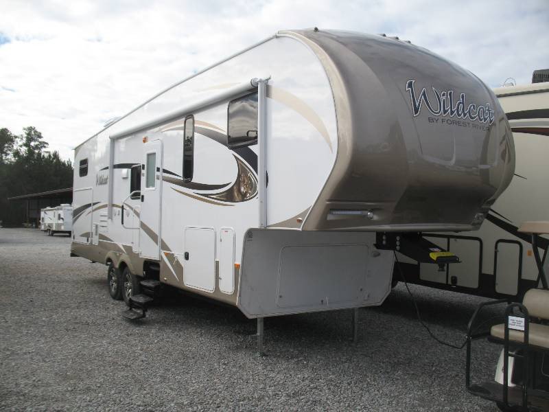 NEW 2015 FOREST RIVER WILDCAT 312BHX - Overview | Berryland Campers