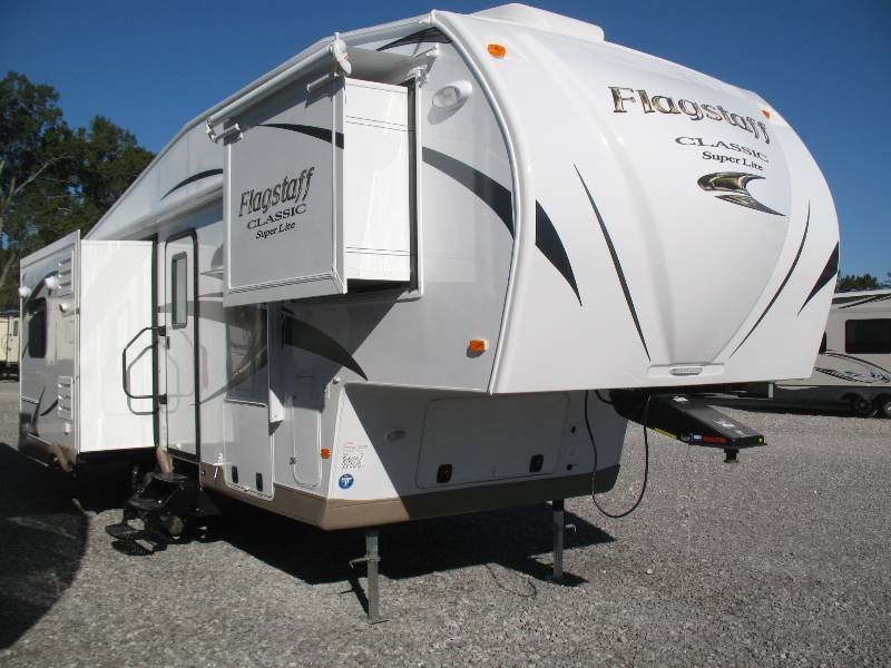 NEW 2015 FOREST RIVER FLAGSTAFF 8526RLWS - Overview | Berryland Campers