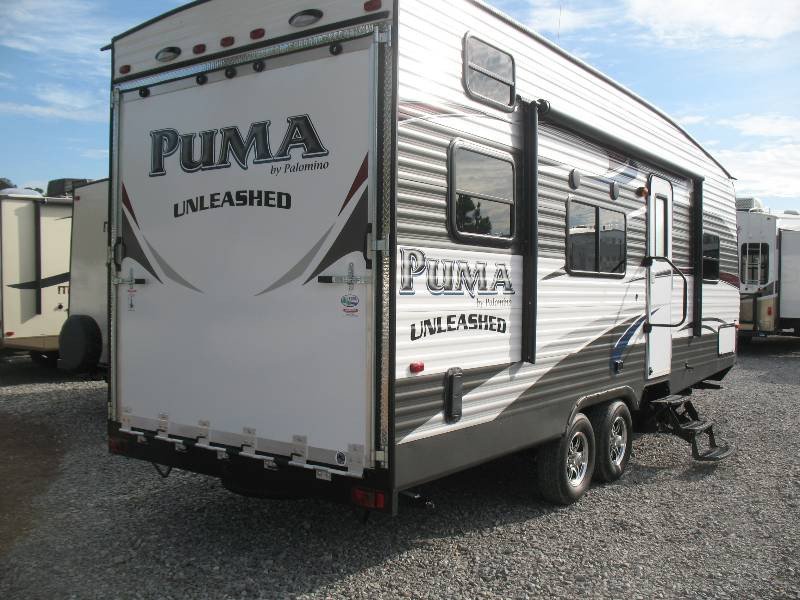 NEW 2015 PALOMINO PUMA 24THS - Overview | Berryland Campers