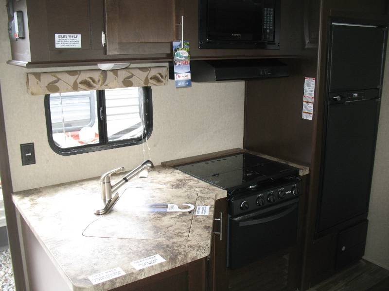 NEW 2015 FOREST RIVER CHEROKEE 29DSFB - Overview | Berryland Campers