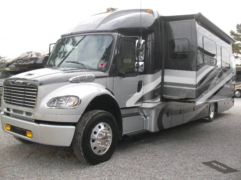 NEW 2015 DYNAMAX DX3 37RB - Overview | Berryland Campers