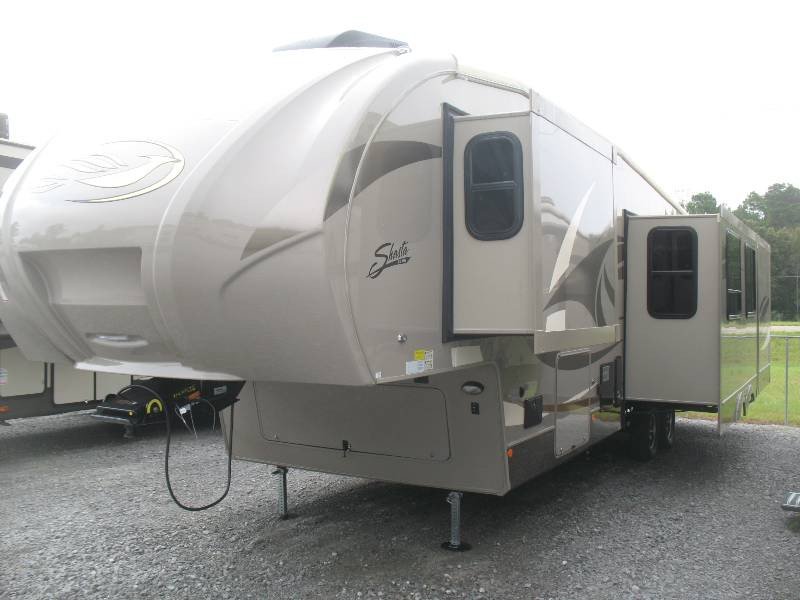 NEW 2015 SHASTA PHOENIX 35BH - Overview | Berryland Campers