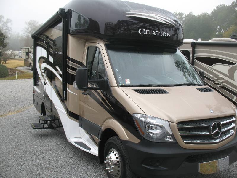 NEW 2015 THOR CHATEAU CITATION 24SL - Overview | Berryland Campers