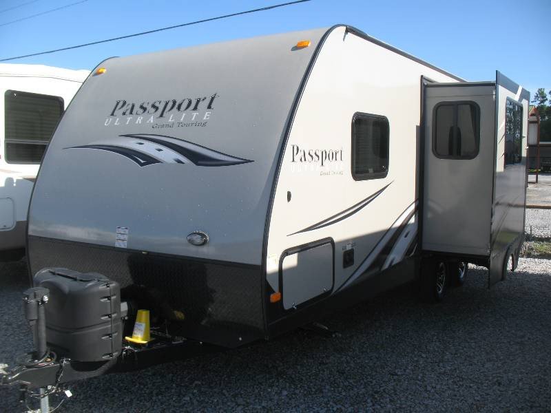 USED 2015 KEYSTONE PASSPORT 2400BH - Overview | Berryland Campers