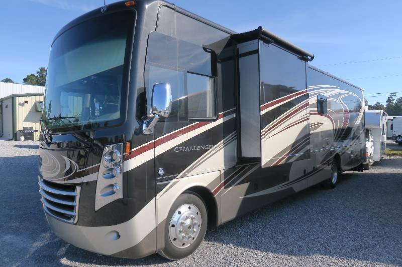 USED 2015 THOR CHALLENGER 37KT - Overview | Berryland Campers
