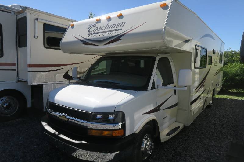 USED 2015 COACHMEN FREELANDER 28QB - Overview | Berryland Campers