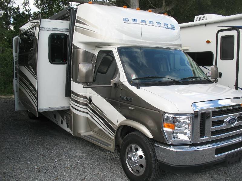 USED 2015 COACHMEN CONCORD 300TS - Overview | Berryland Campers
