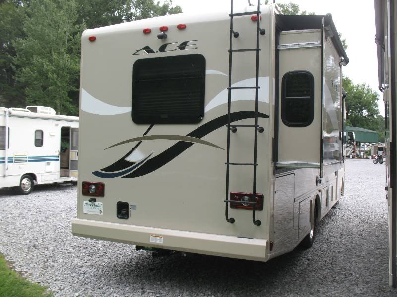 NEW 2015 THOR ACE 30.1 - Overview | Berryland Campers