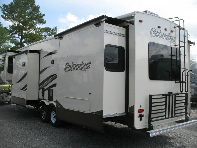 NEW 2015 PALOMINO COLUMBUS 370FL - Overview | Berryland Campers