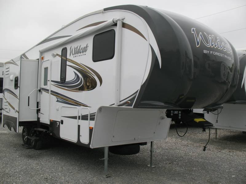NEW 2014 FOREST RIVER WILDCAT 303BHX - Overview | Berryland Campers