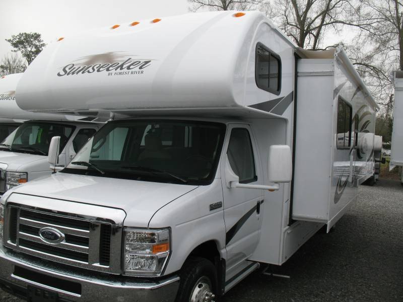 NEW 2014 FOREST RIVER SUNSEEKER 3050S - Overview | Berryland Campers